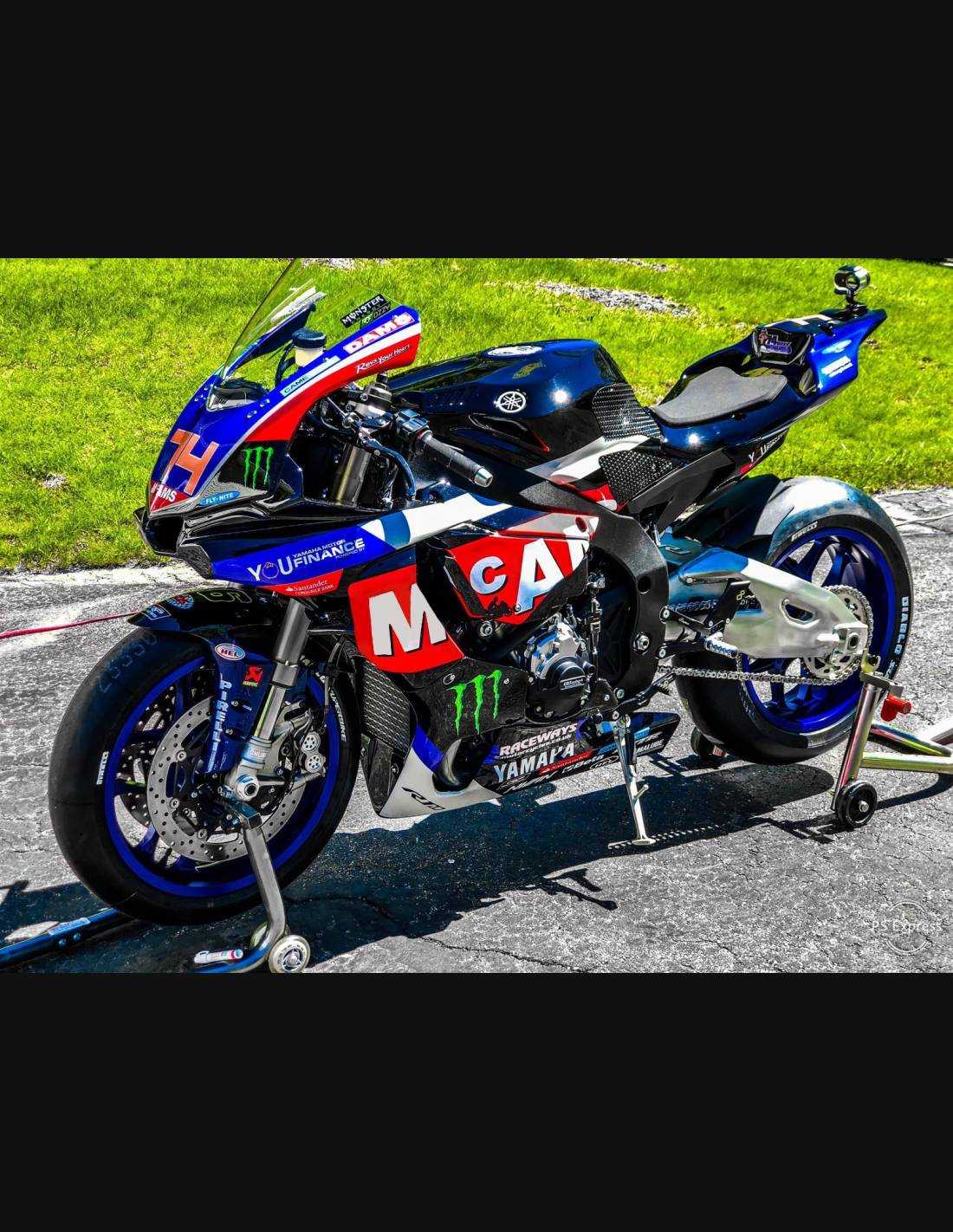 Custom Paint Yamaha R1