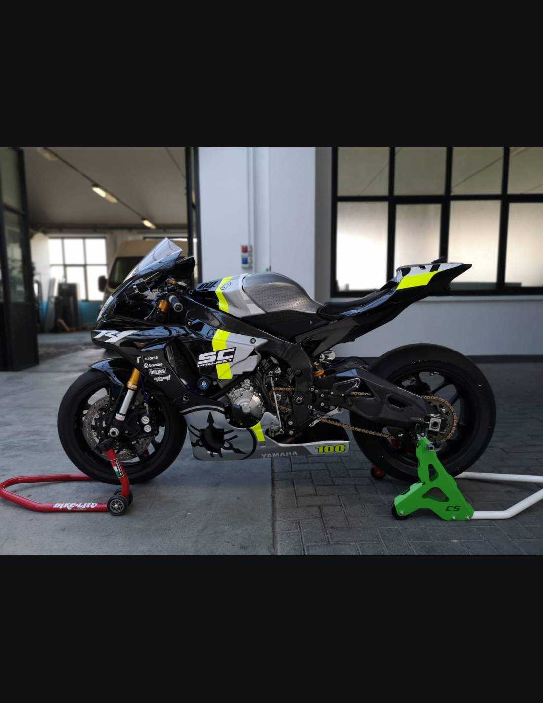 Painted Race Fairings Yamaha R1 2020 - 2024 - MXPCRV12820 Tipo di ...