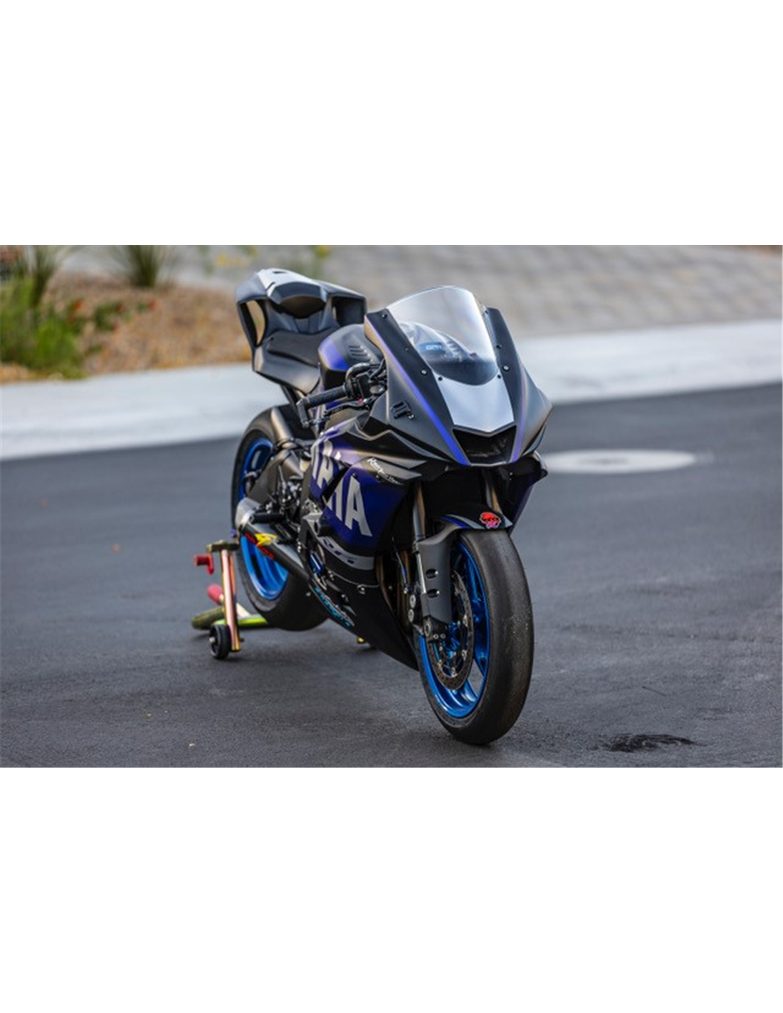 Custom 2022 R6 Raven